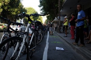 Οι Ποδηλάτρεις έφτιαξαν τον ποδηλατόδρομο που δε φτιάχνει ο Δήμος ...